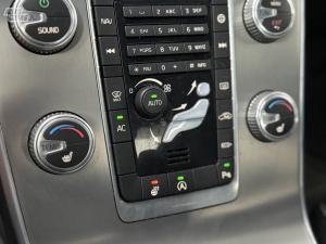 Melns Volvo S60 2014 Panevēža, ar dzinēja tilpumu 2.00 L un nobraukumu 316 tūkst. km par 5500 €, foto 22 vietnē AUTOMOTO.COM.LV