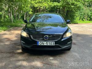 Black Volvo S60 2014 in Riga, with an engine capacity of 2.00 L and mileage of 0 thousand km for 6599 €, photo 9 on AUTOMOTO.COM.LV