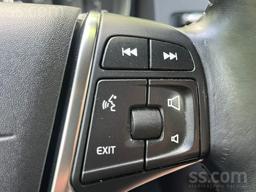 Black Volvo S60 2014 in Riga, with an engine capacity of 2.00 L and mileage of 0 thousand km for 6599 €, photo 15 on AUTOMOTO.COM.LV
