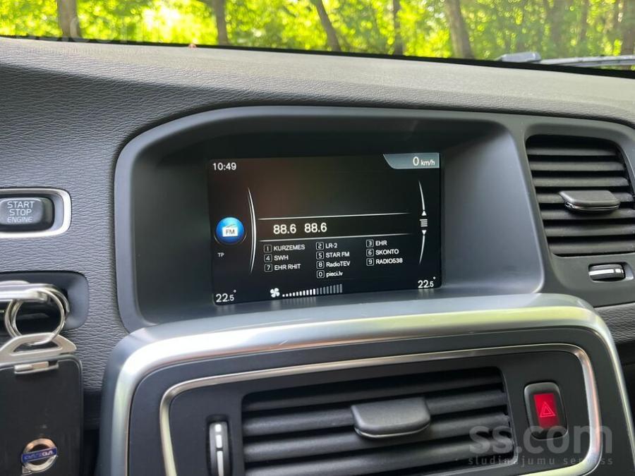 Black Volvo S60 2014 in Riga, with an engine capacity of 2.00 L and mileage of 0 thousand km for 6599 €, photo 20 on AUTOMOTO.COM.LV