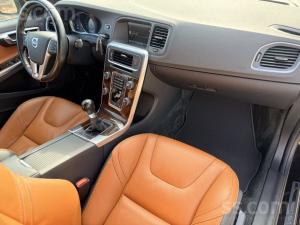 Melns Volvo S60 2014 Rīga, ar dzinēja tilpumu 2.00 L un nobraukumu 142 tūkst. km par 9995 €, foto 17 vietnē AUTOMOTO.COM.LV