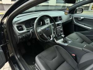 Black Volvo S60 2014 in Kaunas, with an engine capacity of 2.00 L and mileage of 238 thousand km for 5990 €, photo 11 on AUTOMOTO.COM.LV
