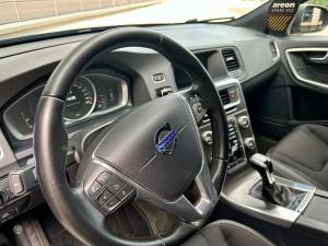Black Volvo S60 2014 in Kaunas, with an engine capacity of 2.00 L and mileage of 238 thousand km for 5990 €, photo 18 on AUTOMOTO.COM.LV