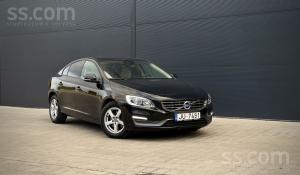 Black Volvo S60 2014 in Riga, with an engine capacity of 1.60 L and mileage of 224 thousand km for 7299 €, photo 5 on AUTOMOTO.COM.LV