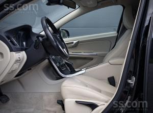 Black Volvo S60 2014 in Riga, with an engine capacity of 1.60 L and mileage of 224 thousand km for 7299 €, photo 10 on AUTOMOTO.COM.LV