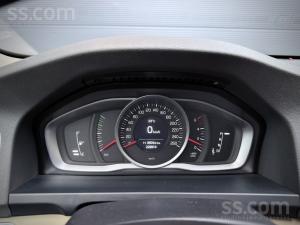 Black Volvo S60 2014 in Riga, with an engine capacity of 1.60 L and mileage of 224 thousand km for 7299 €, photo 12 on AUTOMOTO.COM.LV