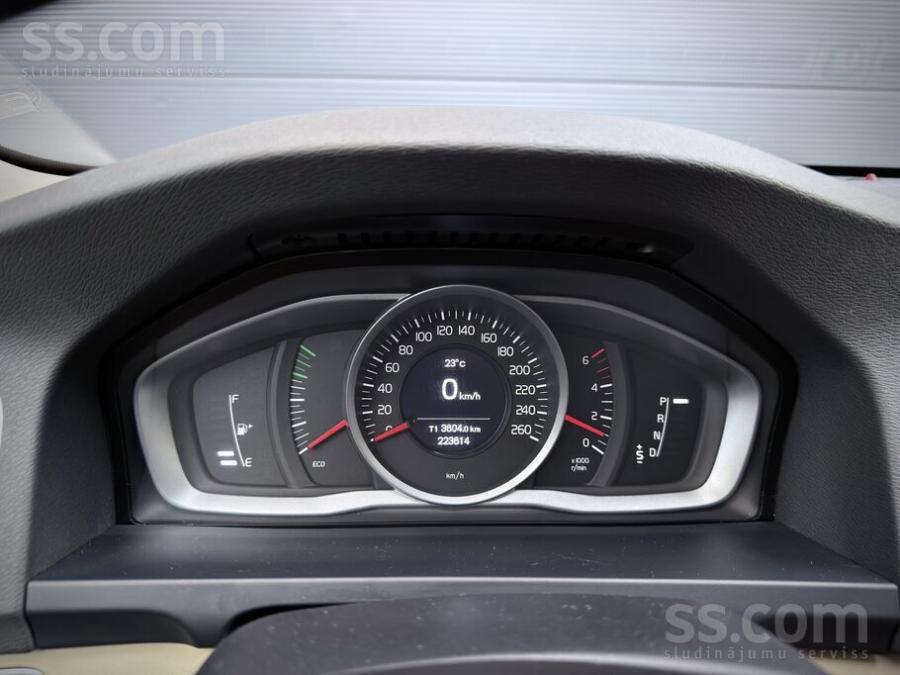 Black Volvo S60 2014 in Riga, with an engine capacity of 1.60 L and mileage of 224 thousand km for 7299 €, photo 12 on AUTOMOTO.COM.LV