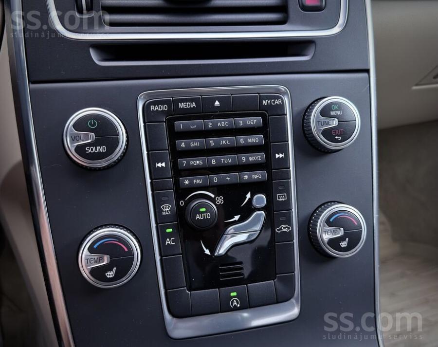 Black Volvo S60 2014 in Riga, with an engine capacity of 1.60 L and mileage of 224 thousand km for 7299 €, photo 18 on AUTOMOTO.COM.LV