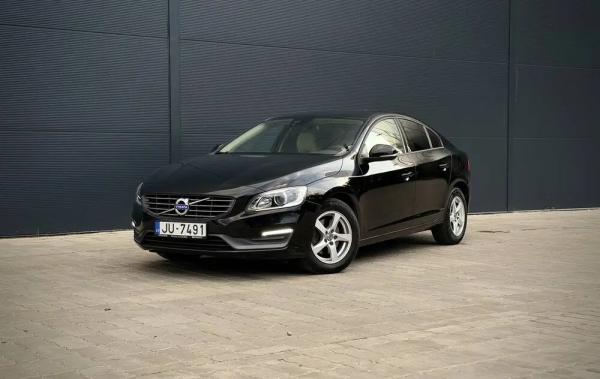 Melns Volvo S60 2014 Rīga, ar dzinēja tilpumu 1.60 L un nobraukumu 224 tūkst. km par 7299 €, foto 1 vietnē AUTOMOTO.COM.LV