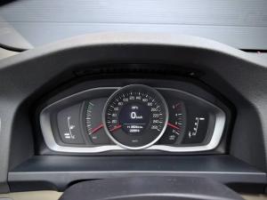 Black Volvo S60 2014 in Riga, with an engine capacity of 1.60 L and mileage of 224 thousand km for 7299 €, photo 12 on AUTOMOTO.COM.LV