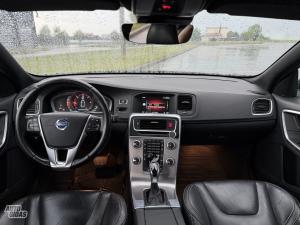 Melns Volvo S60 2014 Panevēža, ar dzinēja tilpumu 2.00 L un nobraukumu 316 tūkst. km par 5200 €, foto 14 vietnē AUTOMOTO.COM.LV
