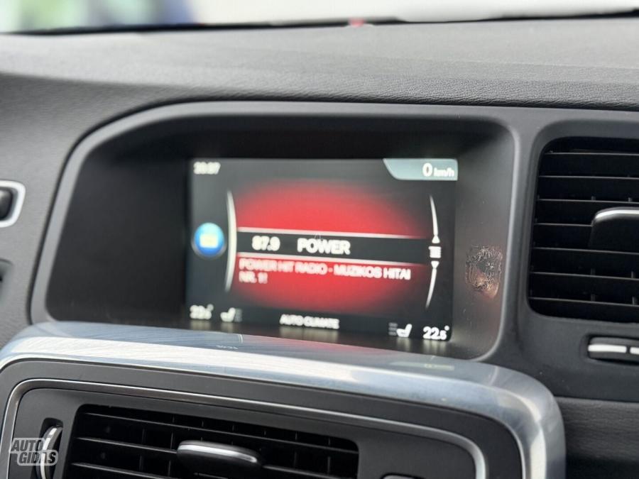 Melns Volvo S60 2014 Panevēža, ar dzinēja tilpumu 2.00 L un nobraukumu 316 tūkst. km par 5200 €, foto 20 vietnē AUTOMOTO.COM.LV
