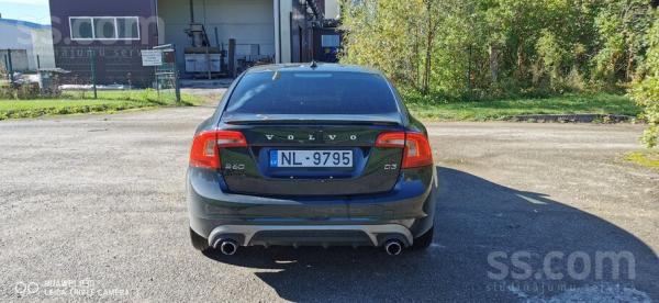 Melns Volvo S60 2014 Aizkraukle, ar dzinēja tilpumu 2.00 L un nobraukumu 322 tūkst. km par 7500 €, foto 6 vietnē AUTOMOTO.COM.LV