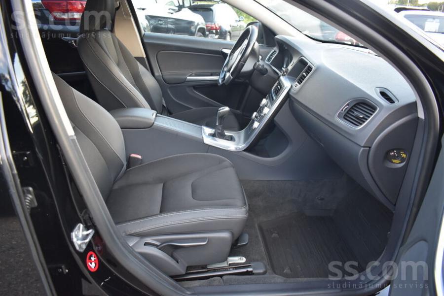 Black Volvo S60 2014 in Kuldiga, with an engine capacity of 2.00 L and mileage of 0 thousand km for 8800 €, photo 8 on AUTOMOTO.COM.LV