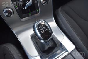 Black Volvo S60 2014 in Kuldiga, with an engine capacity of 2.00 L and mileage of 0 thousand km for 8800 €, photo 10 on AUTOMOTO.COM.LV
