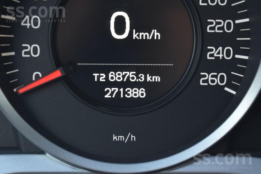 Black Volvo S60 2014 in Kuldiga, with an engine capacity of 2.00 L and mileage of 0 thousand km for 8800 €, photo 14 on AUTOMOTO.COM.LV