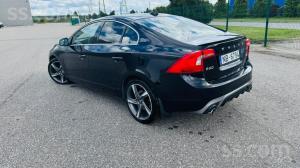 Black Volvo S60 2014 in Riga, with an engine capacity of 2.00 L and mileage of 280 thousand km for 6500 €, photo 6 on AUTOMOTO.COM.LV