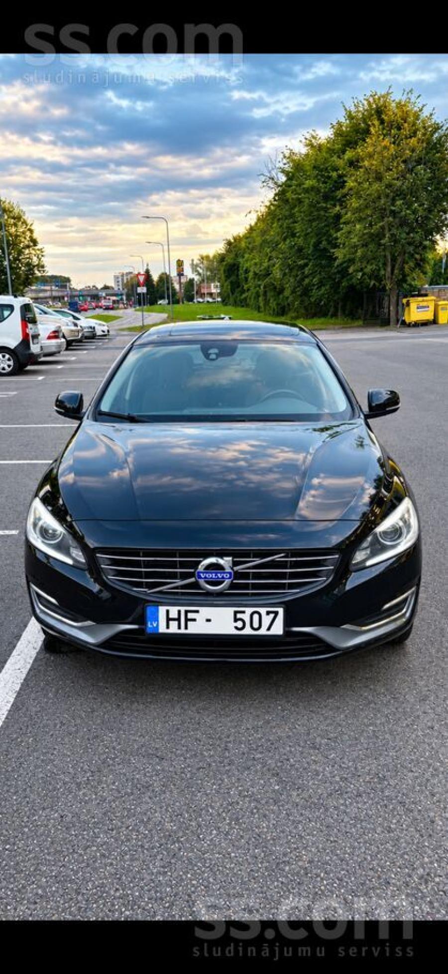 Melns Volvo S60 2014 Rīga, ar dzinēja tilpumu 2.00 L un nobraukumu 300 tūkst. km par 5600 €, foto 1 vietnē AUTOMOTO.COM.LV