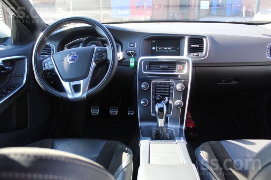 Melns Volvo S60 2015 Liepāja, ar dzinēja tilpumu 2.00 L un nobraukumu 255 tūkst. km par 2300 €, foto 9 vietnē AUTOMOTO.COM.LV