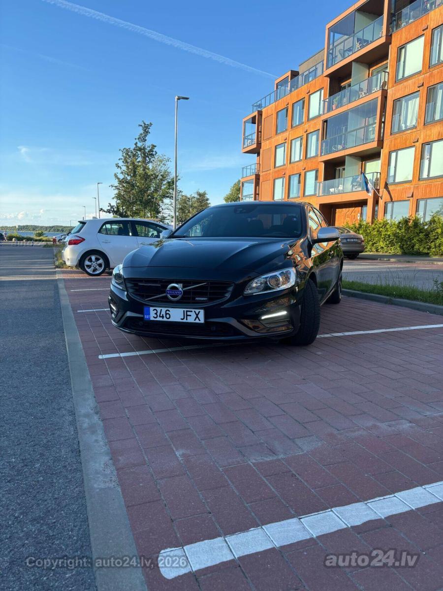 Melns Volvo S60 2015 Tallina, ar dzinēja tilpumu 2.00 L un nobraukumu 177 tūkst. km par 13499 €, foto 1 vietnē AUTOMOTO.COM.LV