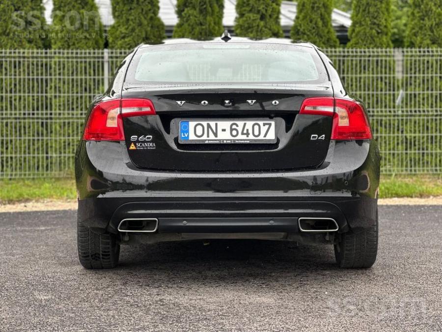 Melns Volvo S60 2015 Jelgava, ar dzinēja tilpumu 2.00 L un nobraukumu 0 tūkst. km par 8490 €, foto 6 vietnē AUTOMOTO.COM.LV