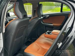 Melns Volvo S60 2015 Jelgava, ar dzinēja tilpumu 2.00 L un nobraukumu 0 tūkst. km par 8490 €, foto 14 vietnē AUTOMOTO.COM.LV