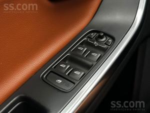Melns Volvo S60 2015 Jelgava, ar dzinēja tilpumu 2.00 L un nobraukumu 0 tūkst. km par 8490 €, foto 16 vietnē AUTOMOTO.COM.LV