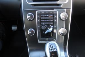 Melns Volvo S60 2015 Rīga, ar dzinēja tilpumu 2.00 L un nobraukumu 255 tūkst. km par 8950 €, foto 14 vietnē AUTOMOTO.COM.LV