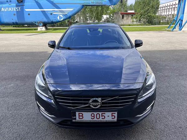 Черный Вольво С60 2015 в Рига, объемом двигателя 1.60 л и пробегом 235 тыс. км за 9550 €, фото 2 на AUTOMOTO.COM.LV