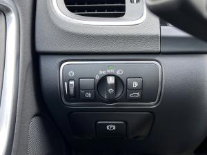 Melns Volvo S60 2015 Rīga, ar dzinēja tilpumu 1.60 L un nobraukumu 235 tūkst. km par 9550 €, foto 4 vietnē AUTOMOTO.COM.LV