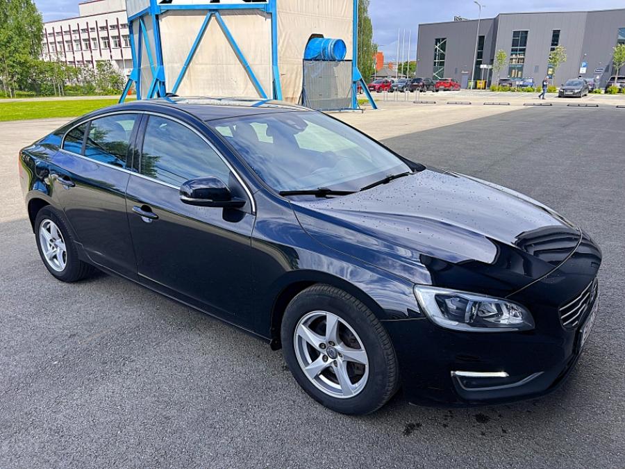 Melns Volvo S60 2015 Rīga, ar dzinēja tilpumu 1.60 L un nobraukumu 235 tūkst. km par 9550 €, foto 22 vietnē AUTOMOTO.COM.LV