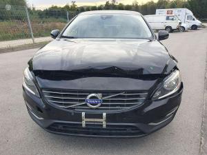 Melns Volvo S60 2015 Šauļi, ar dzinēja tilpumu 1.97 L un nobraukumu 165 tūkst. km par 4850 €, foto 4 vietnē AUTOMOTO.COM.LV
