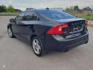 Melns Volvo S60 2015 Šauļi, ar dzinēja tilpumu 1.97 L un nobraukumu 165 tūkst. km par 4850 €, foto 6 vietnē AUTOMOTO.COM.LV