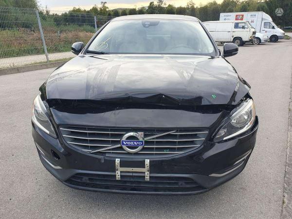 Volvo S60 2015 in Siauliai on AUTOMOTO.COM.LV Black Volvo S60 2015 in Siauliai, with an engine capacity of 1.97 L and mileage of 160 thousand km for 4550 €, photo 4 on AUTOMOTO.COM.LV