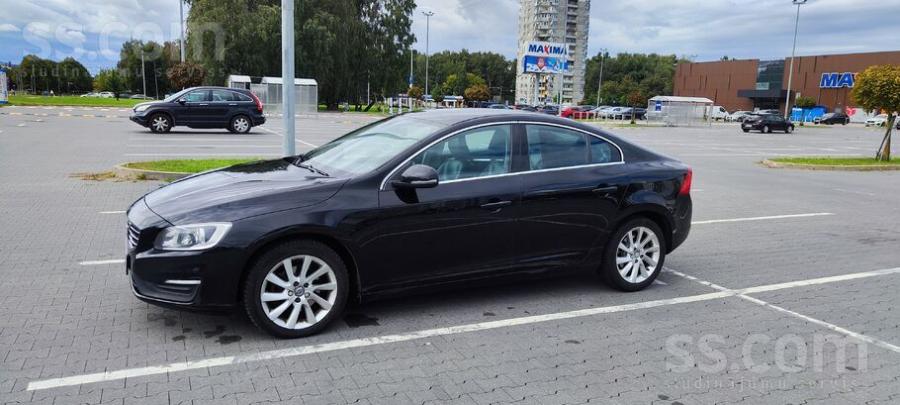 Melns Volvo S60 2015 Rīga, ar dzinēja tilpumu 2.00 L un nobraukumu 278 tūkst. km par 8000 €, foto 1 vietnē AUTOMOTO.COM.LV
