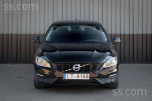 Black Volvo S60 2015 in Tukums, with an engine capacity of 2.00 L and mileage of 244 thousand km for 6950 €, photo 3 on AUTOMOTO.COM.LV
