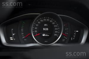 Black Volvo S60 2015 in Tukums, with an engine capacity of 2.00 L and mileage of 244 thousand km for 6950 €, photo 19 on AUTOMOTO.COM.LV