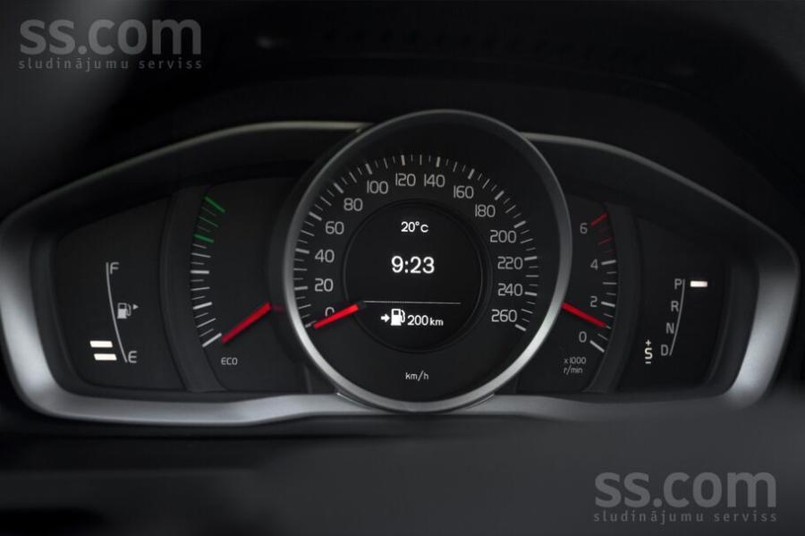 Black Volvo S60 2015 in Tukums, with an engine capacity of 2.00 L and mileage of 244 thousand km for 6950 €, photo 19 on AUTOMOTO.COM.LV