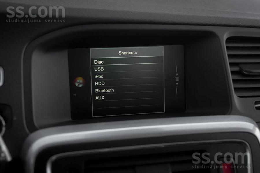 Black Volvo S60 2015 in Tukums, with an engine capacity of 2.00 L and mileage of 244 thousand km for 6950 €, photo 22 on AUTOMOTO.COM.LV