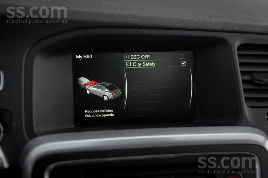 Black Volvo S60 2015 in Tukums, with an engine capacity of 2.00 L and mileage of 244 thousand km for 6950 €, photo 23 on AUTOMOTO.COM.LV