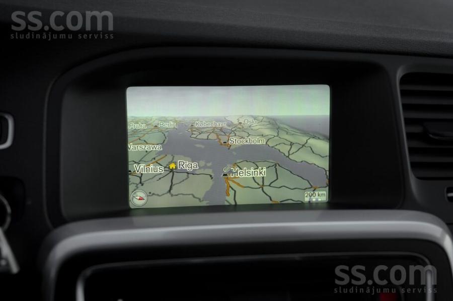 Black Volvo S60 2015 in Tukums, with an engine capacity of 2.00 L and mileage of 244 thousand km for 6950 €, photo 25 on AUTOMOTO.COM.LV