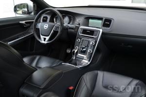 Black Volvo S60 2016 in Tukums, with an engine capacity of 2.00 L and mileage of 274 thousand km for 9990 €, photo 12 on AUTOMOTO.COM.LV