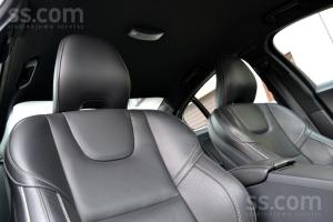 Black Volvo S60 2016 in Tukums, with an engine capacity of 2.00 L and mileage of 274 thousand km for 9990 €, photo 27 on AUTOMOTO.COM.LV