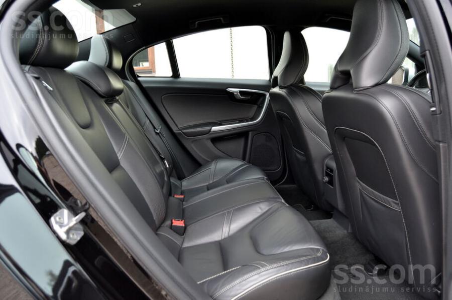 Black Volvo S60 2016 in Tukums, with an engine capacity of 2.00 L and mileage of 274 thousand km for 9990 €, photo 28 on AUTOMOTO.COM.LV