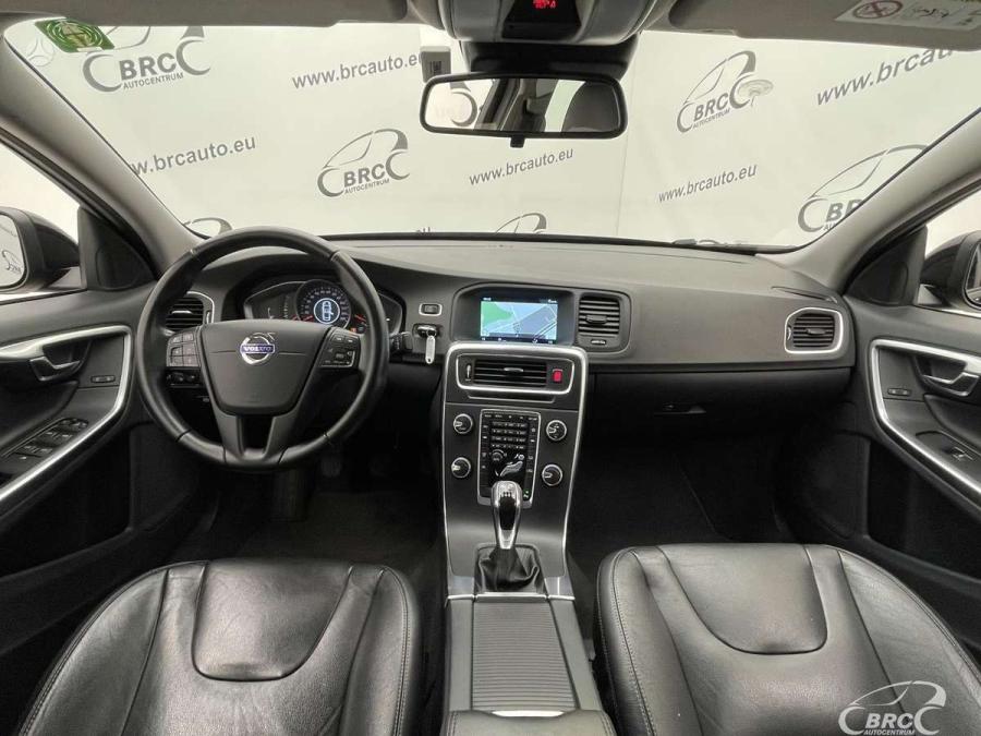Melns Volvo S60 2016 Viļņa, ar dzinēja tilpumu 1.97 L un nobraukumu 199 tūkst. km par 6900 €, foto 3 vietnē AUTOMOTO.COM.LV
