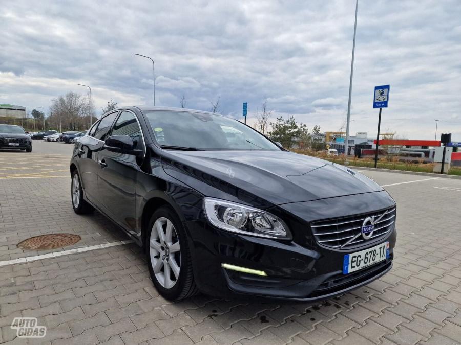 Melns Volvo S60 2016 Viļņa, ar dzinēja tilpumu 2.00 L un nobraukumu 228 tūkst. km par 7999 €, foto 4 vietnē AUTOMOTO.COM.LV