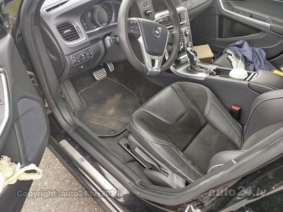 Black Volvo S60 2016 in Tallinn, with an engine capacity of 2.00 L and mileage of 177 thousand km for 11990 €, photo 9 on AUTOMOTO.COM.LV