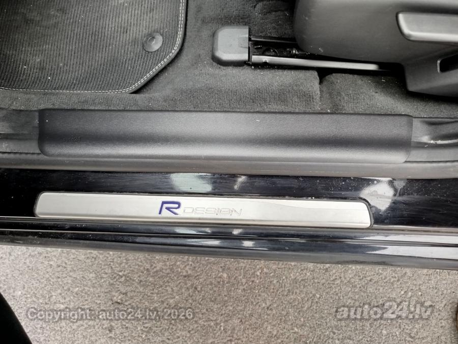 Black Volvo S60 2016 in Tallinn, with an engine capacity of 2.00 L and mileage of 177 thousand km for 11990 €, photo 14 on AUTOMOTO.COM.LV