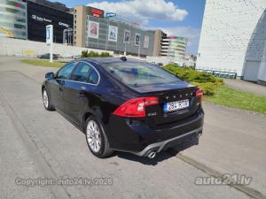 Black Volvo S60 2016 in Tallinn, with an engine capacity of 2.00 L and mileage of 177 thousand km for 11990 €, photo 15 on AUTOMOTO.COM.LV