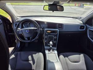 Black Volvo S60 2016 in Kaunas, with an engine capacity of 1.98 L and mileage of 206 thousand km for 7500 €, photo 7 on AUTOMOTO.COM.LV